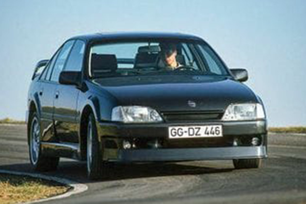 Opel Omega A (1986-1993) - ALT-OPEL Interessengemeinschaft von 1972 e.V.